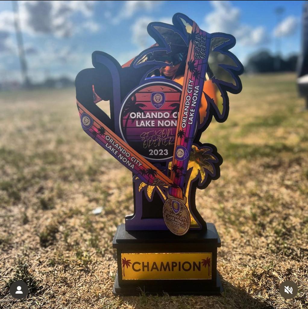 "Box Base" PREMIUM LINE – Multiform Awards